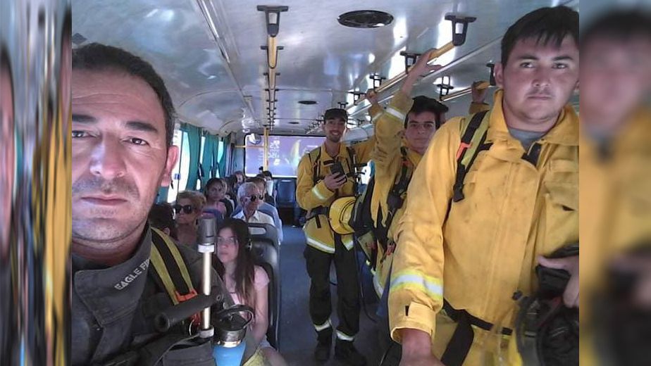 La autobomba se quedó sin nafta y los bomberos fueron a apagar un ...