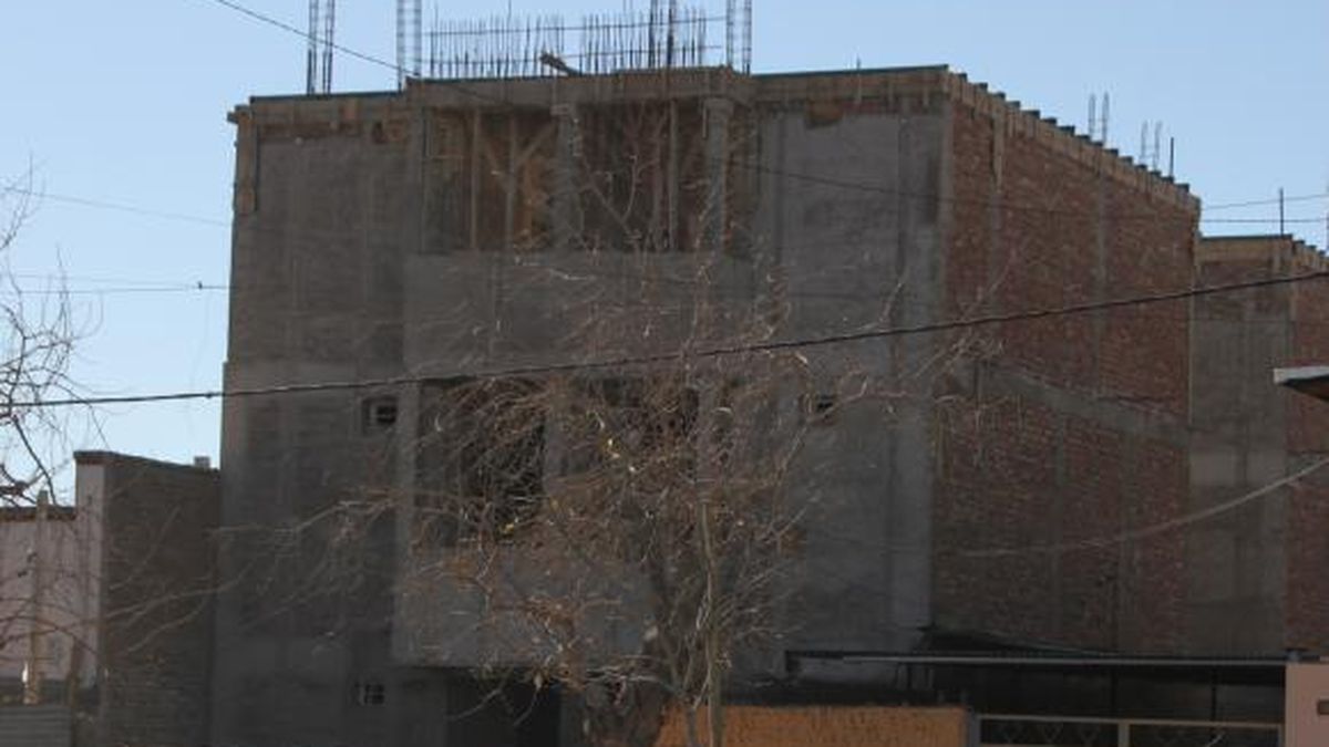 Dueño de una radio cae por fraude con cheques robados