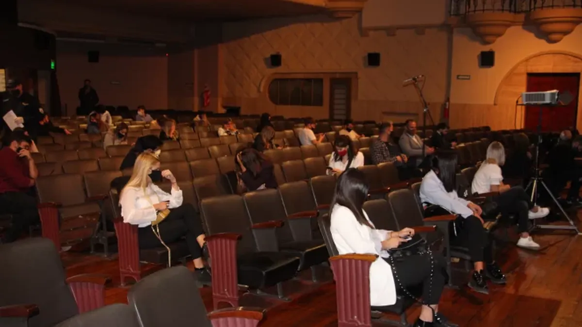 Pretendieron suspender la audiencia, el juez se negó pero quedó ...