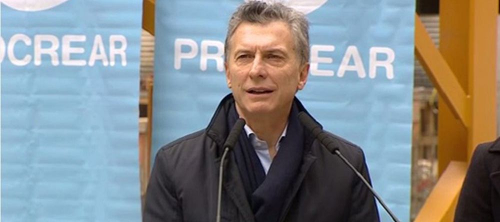 “Si están en sus casas en remera y en patas, es porque están ...