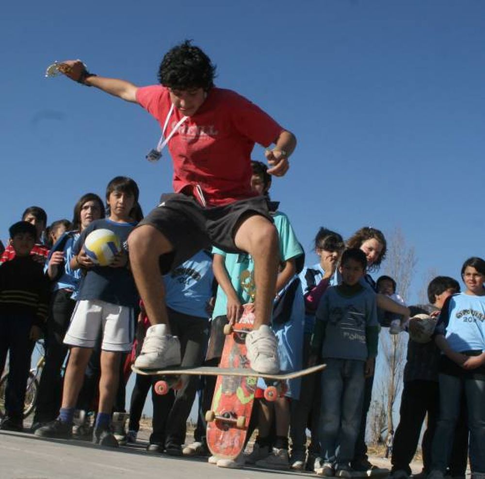 Una prueba de skate unió a cuatro barrios