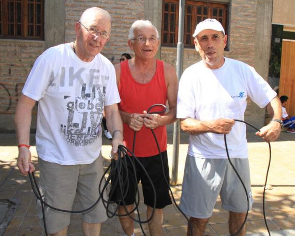 Fútbol y básquetbol, presente