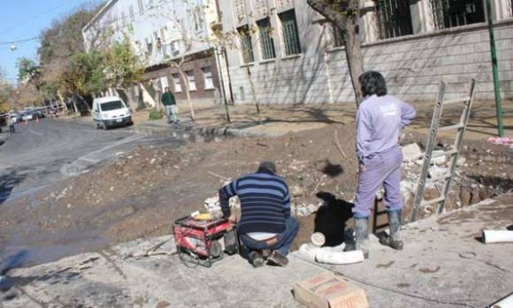 Cloacas: otro caño roto