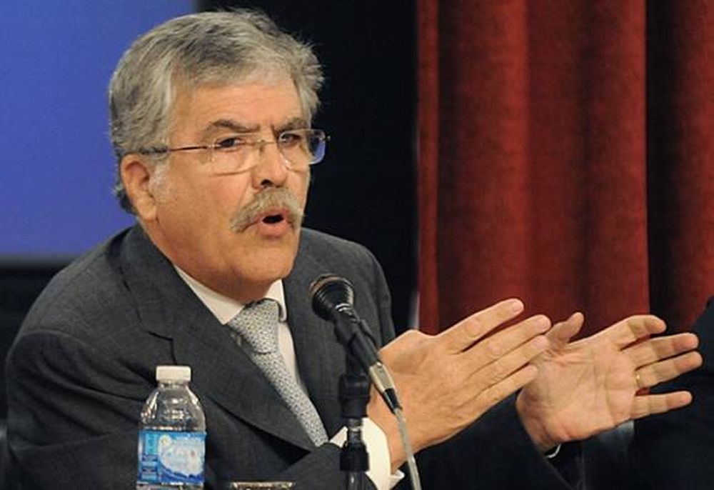 Anuncian plan para controlar stock de combustibles