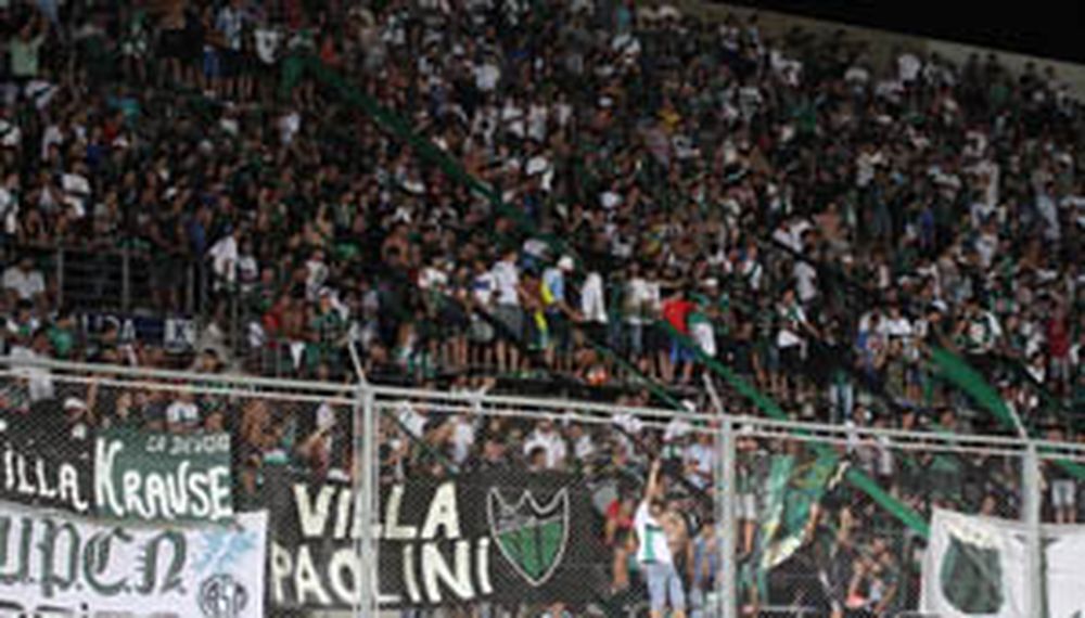 El Estadio del Bicentenario arrancó el año a puro color