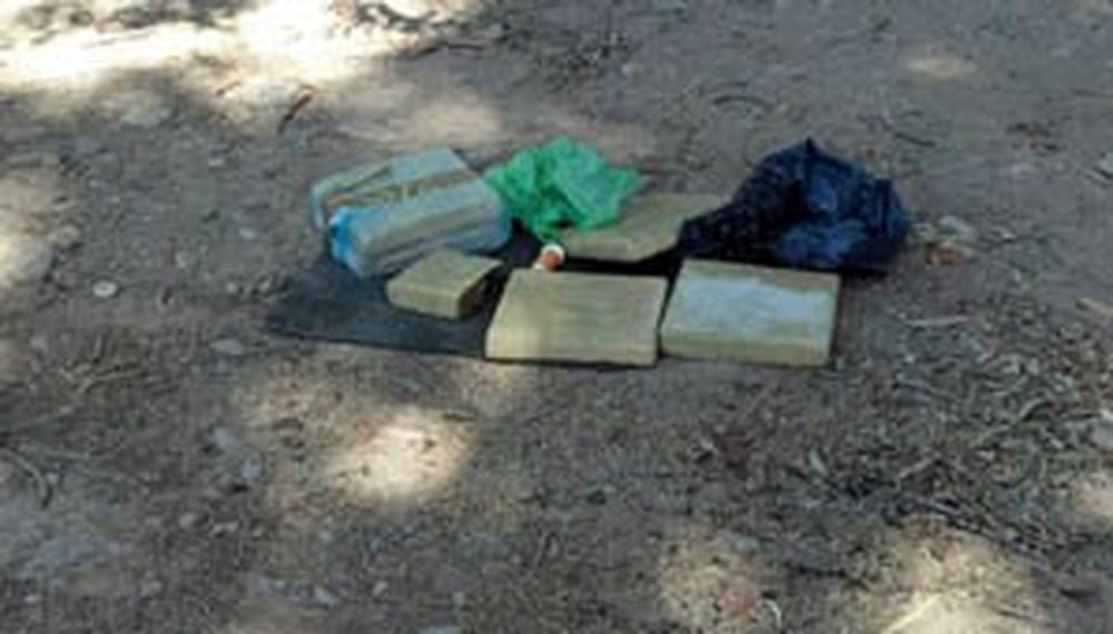 Detuvieron a un hombre con 5 kilos de marihuana en Rawson