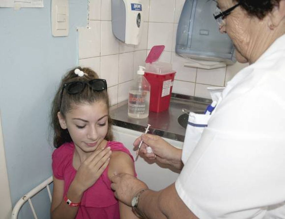 Vacuna HPV: la mitad de las niñas recibió las 2 dosis