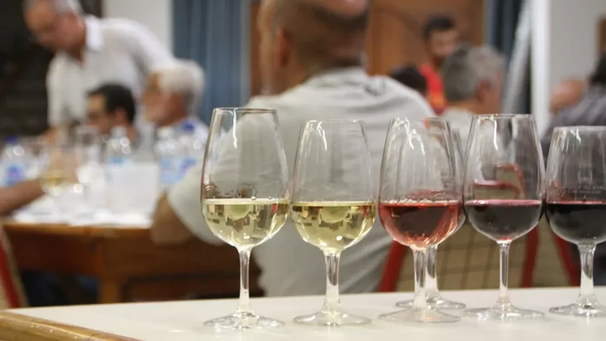 Cata de Vinos: con demora, empiezan con las muestras