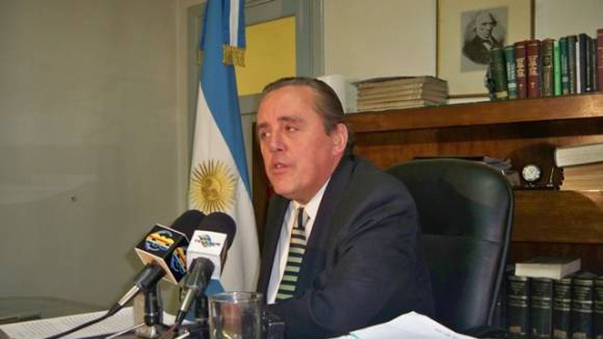 Otra vez el mismo juez