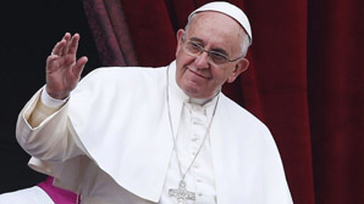 Para Francisco los católicos no deben reproducirse “como conejos”