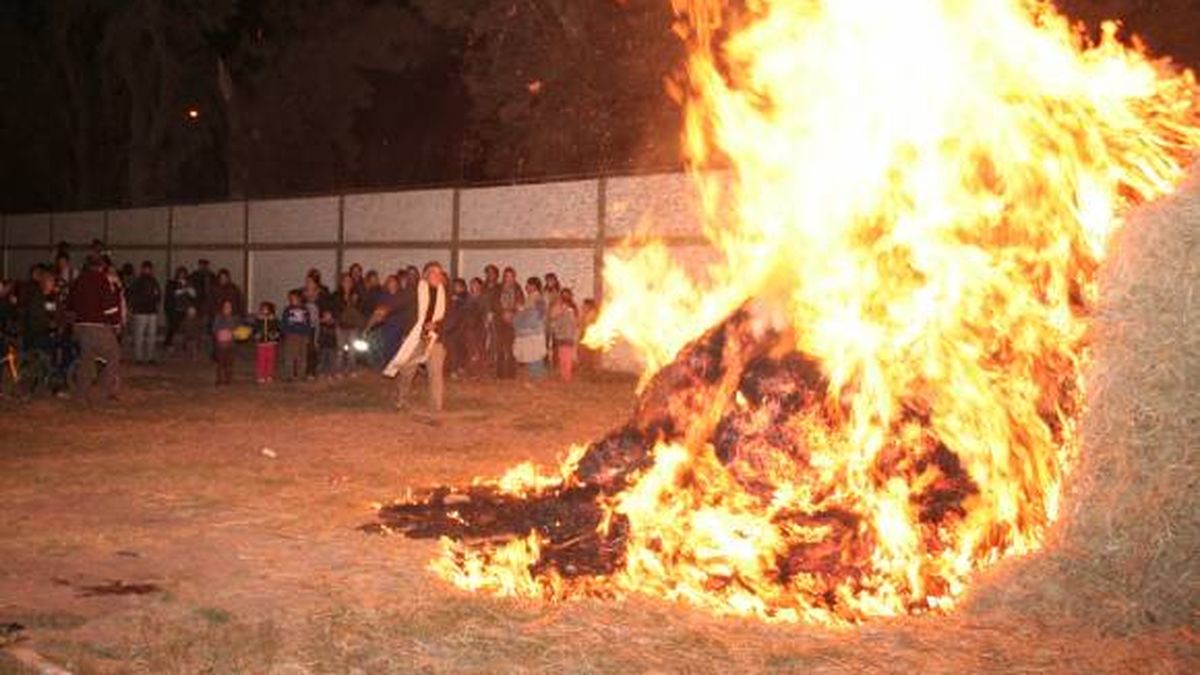 La fogata que recuperó la tradición de un pueblo