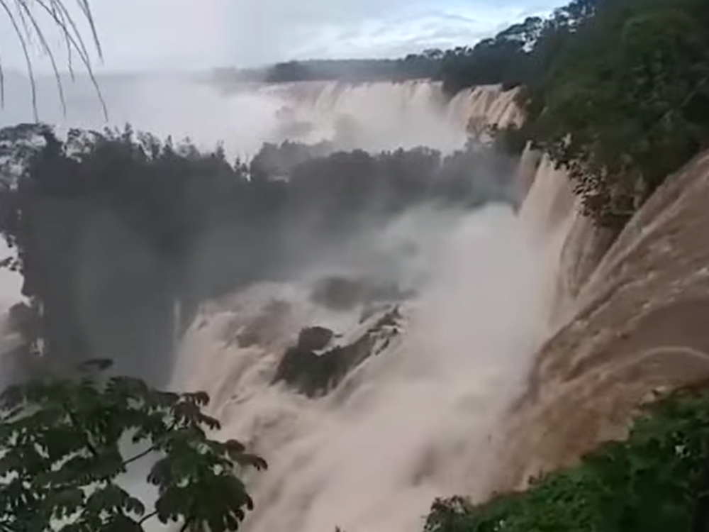 Cerraron la Garganta del Diablo en las Cataratas del Iguazú por la ...
