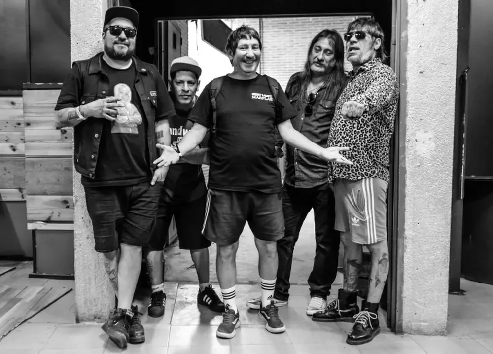 Regresa el mejor punk rock a San Juan: 2 Minutos se presenta en Hugo ...