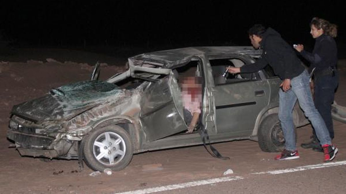 Dirigente católico murió por una duna de arena en la ruta