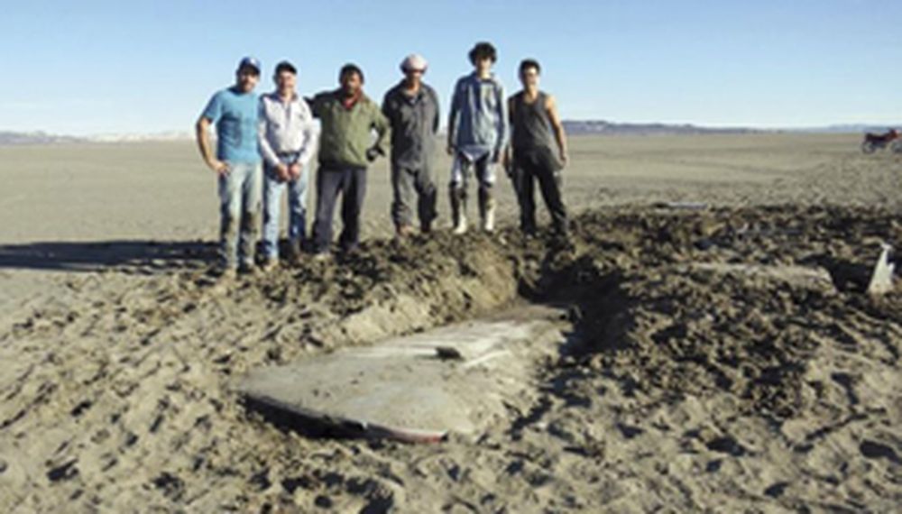 Encontraron en Chubut un avión que había caído a un lago en 1964
