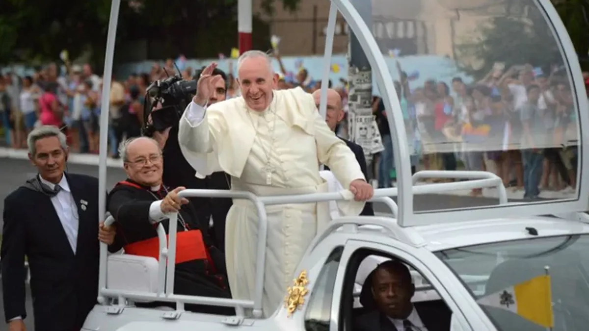 El Papa ya está en la plaza para dar su primera misa en Cuba